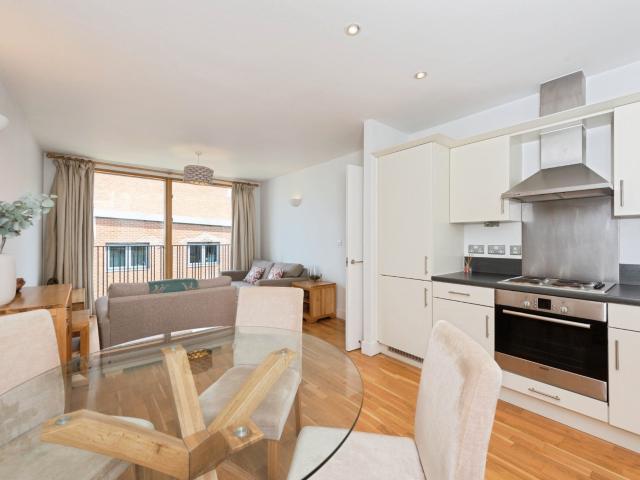 Apartment at Watermill Way, Greater London