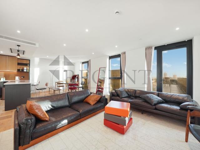 Apartment at Waterside Promenade, Greater London