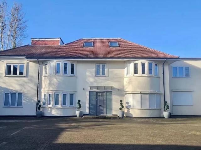 Apartment at Watford Way, London