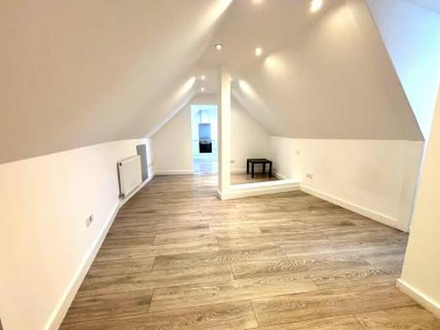 Apartment at Watford Way, Greater London