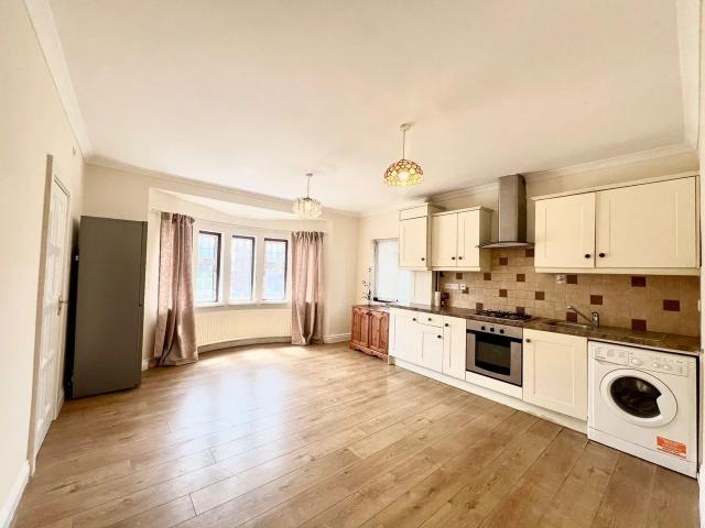Apartment at Watford Way, Greater London