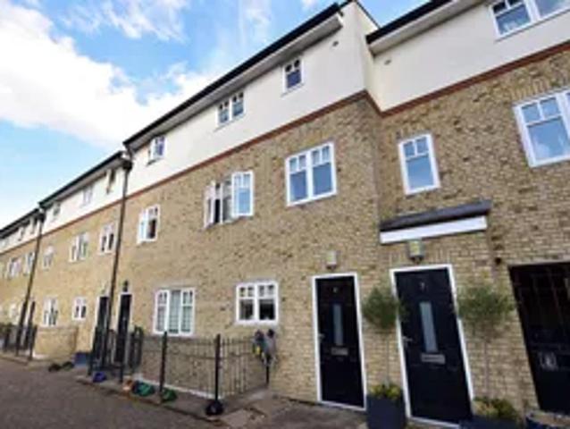 Apartment at Watford Field Road, Watford