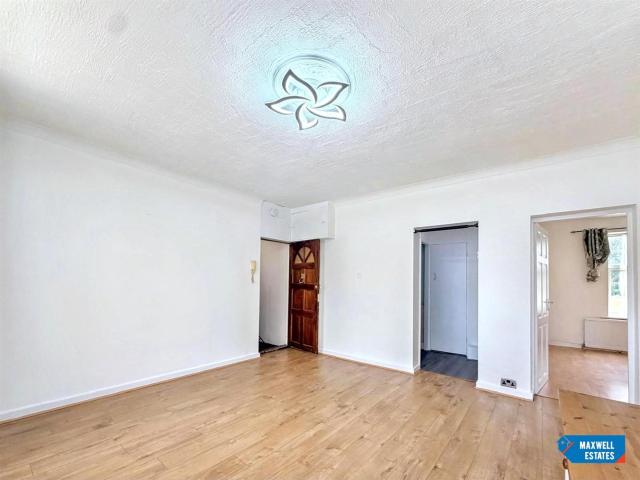 Apartment at Watling Avenue, Greater London