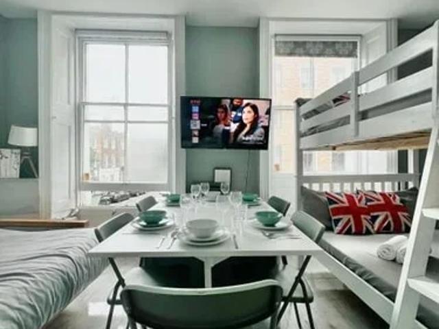 Apartment at Watson's Mews, City of Westminster