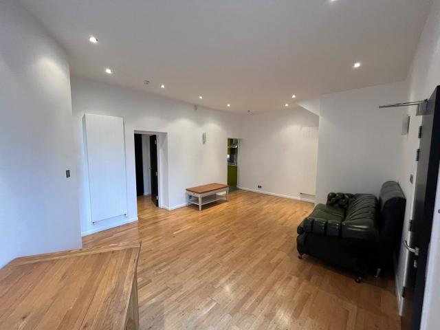 Apartment at Waverley Street, Nottingham