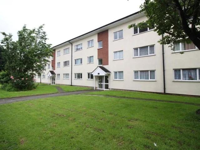 Apartment at Wayfarer Road, Greater London