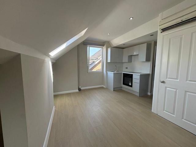 Apartment at Waddon New Road, Greater London