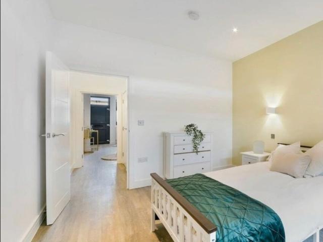 Apartment at Wadham Gardens, Greater London