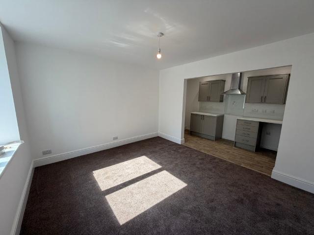 Apartment at Wakefield Road, Kirklees