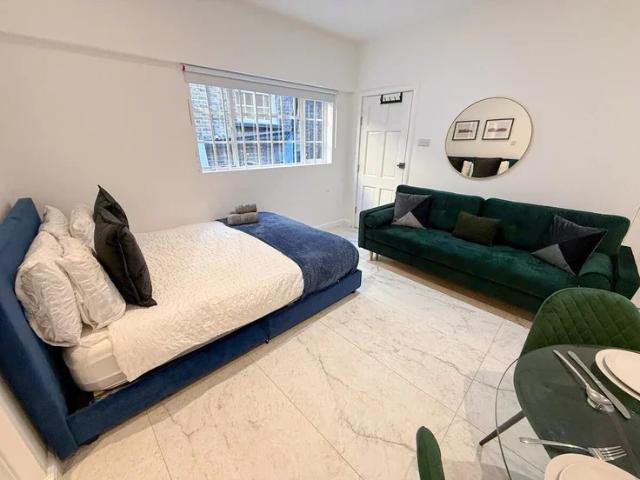 Apartment at Wakefield Street, Greater London