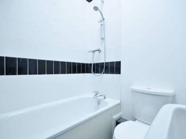 Apartment at Waldram Park Road, Greater London