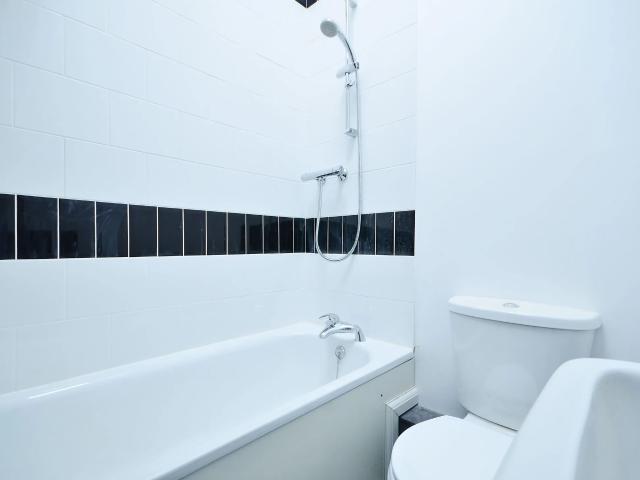 Apartment at Waldram Park Road, Greater London