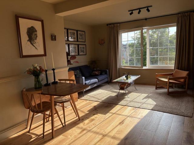 Apartment at Walford Road, Greater London