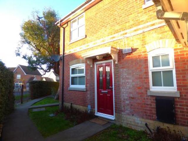 Apartment at Wallace Drive, Wickford