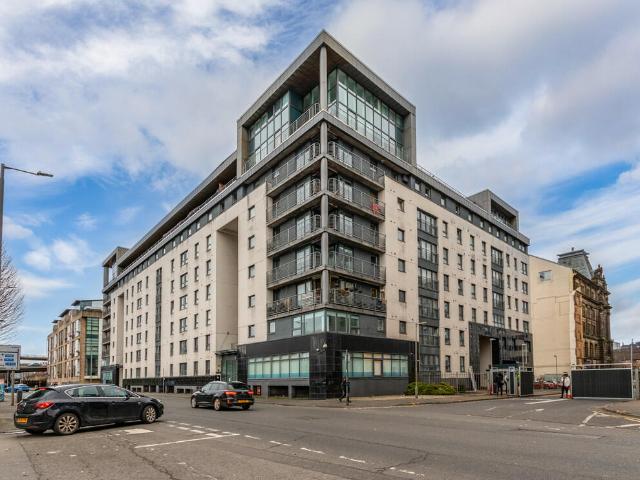 Apartment at Wallace Street, Glasgow