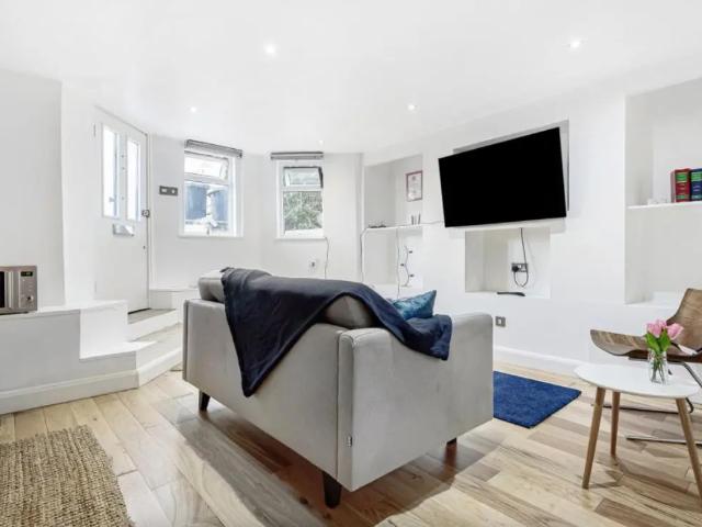 Apartment at Waller Road, Greater London