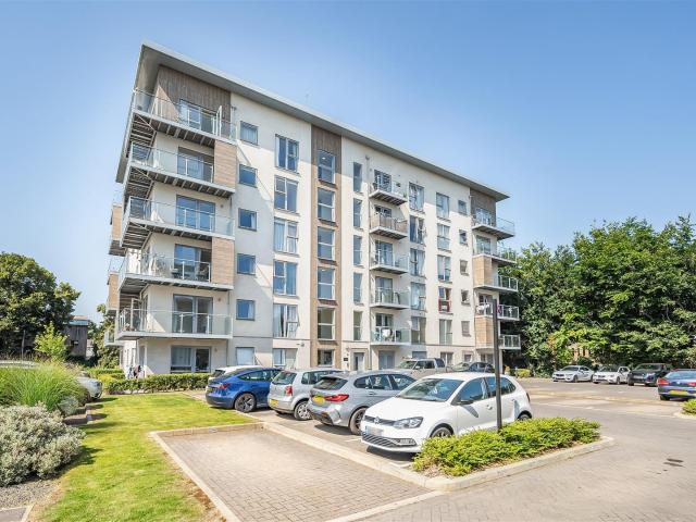 Apartment at Wallingford Way, Maidenhead