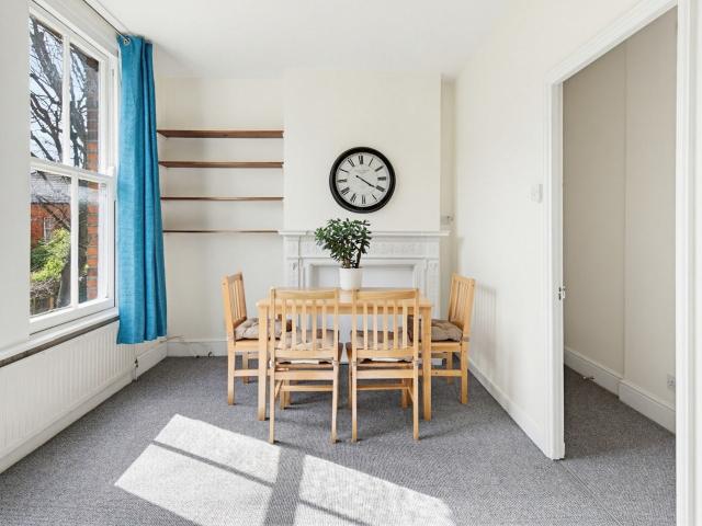 Apartment at Walm Lane, Greater London