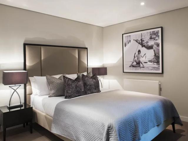 Apartment at Walm Lane, Greater London