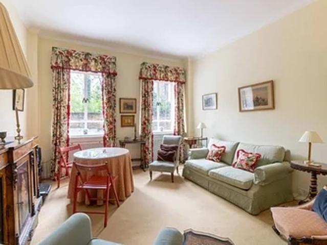 Apartment at Walpole Street, Greater London