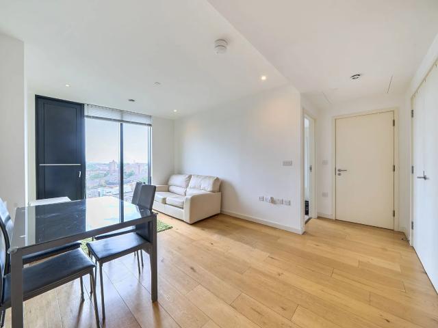 Apartment at Walworth Road, Greater London