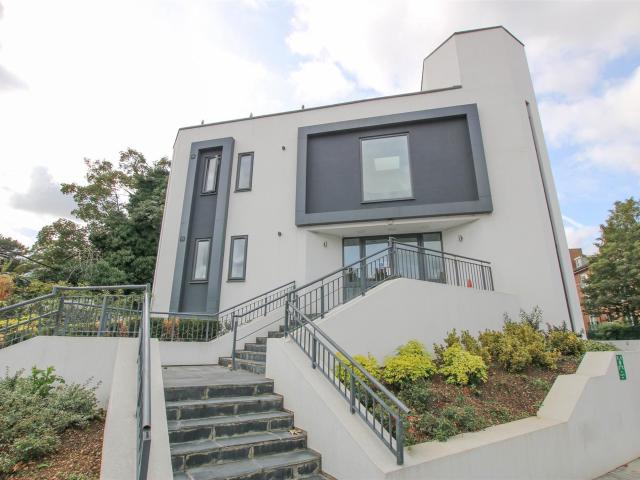 Apartment at Walton Street, Aylesbury