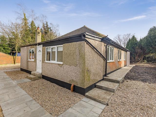 Apartment at Wandle Bank, Greater London
