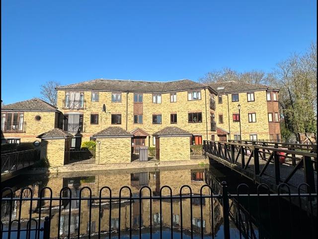 Apartment at Wandle Road, Greater London