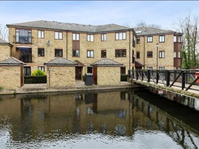 Apartment at Wandle Road, Greater London