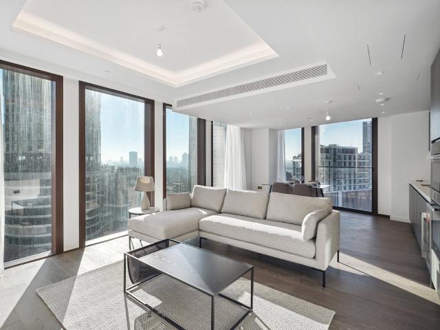Apartment at Wandsworth Road, Greater London