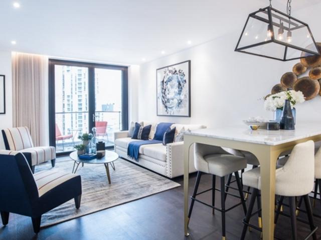 Apartment at Wandsworth Road, Greater London