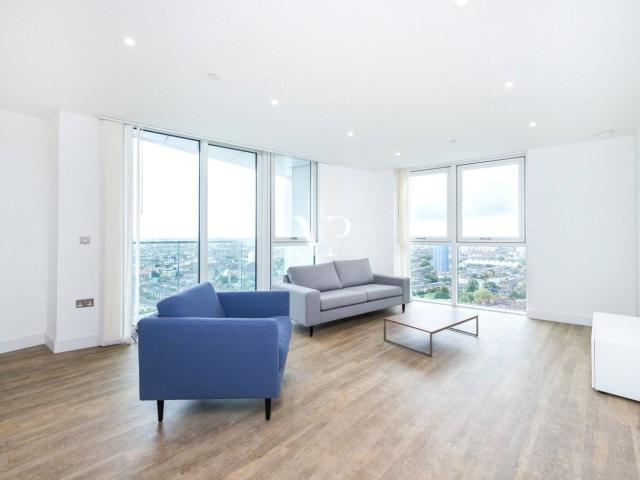Apartment at Wandsworth Road, Greater London