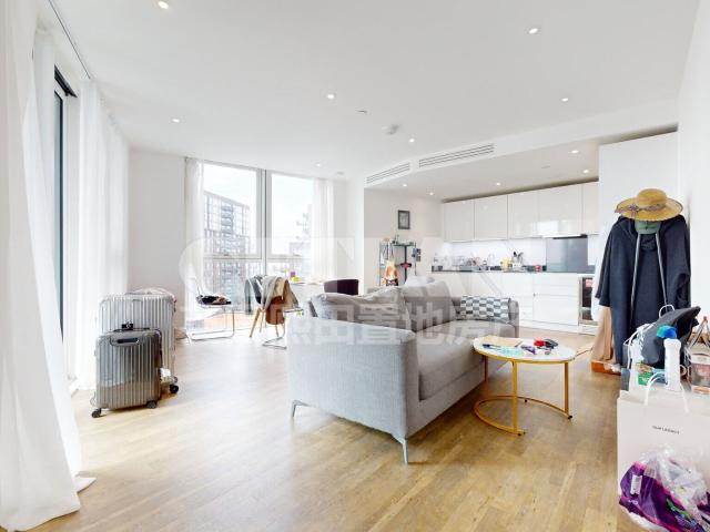 Apartment at Wandsworth Road, Greater London
