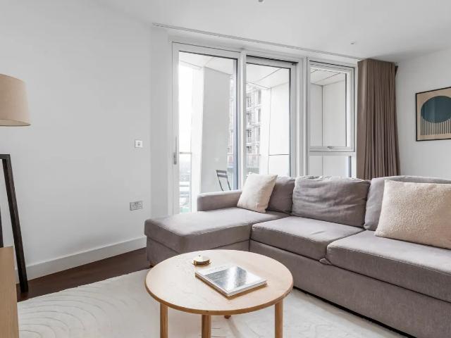 Apartment at Wandsworth Road, Greater London
