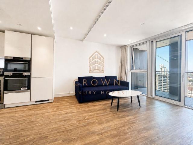 Apartment at Wandsworth Road, Greater London