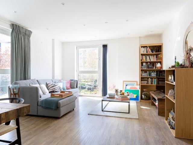 Apartment at Wandsworth Road, Greater London