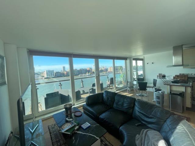 Apartment at Wapping High Street, Greater London