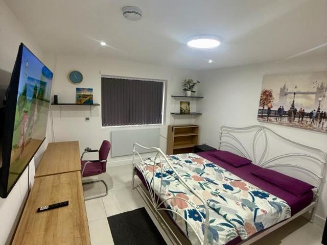 Apartment at Ward Gardens, Slough