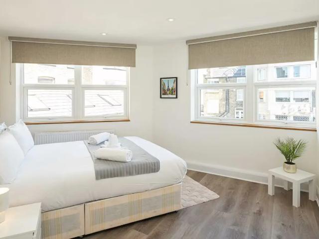 Apartment at Wardour Mews, City of Westminster
