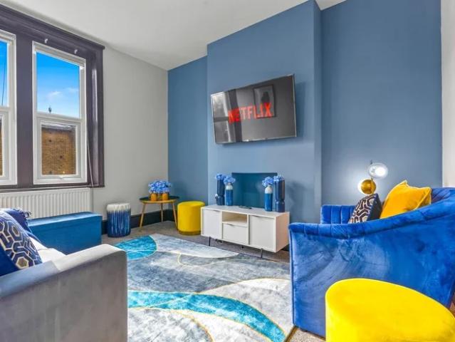 Apartment at Wardo Avenue, Greater London