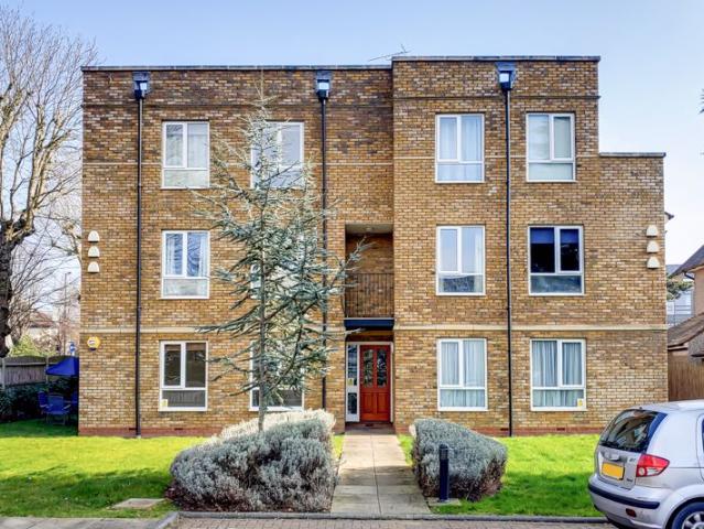 Apartment at Warham Road, Greater London