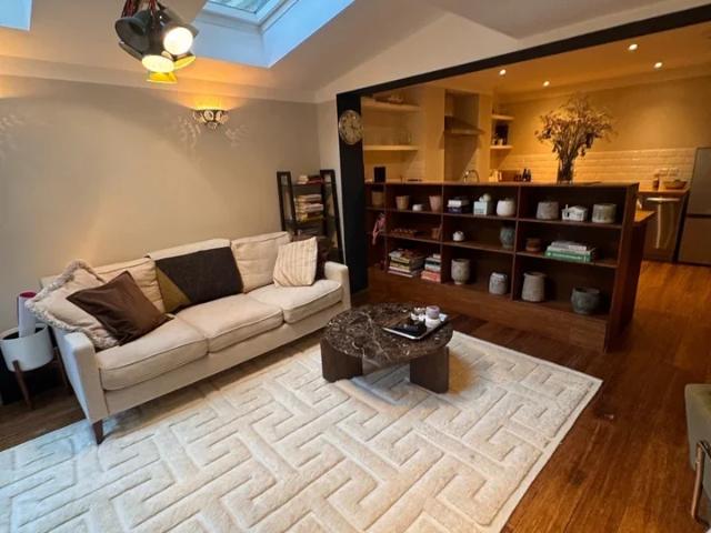 Apartment at Warlock Road, City of Westminster