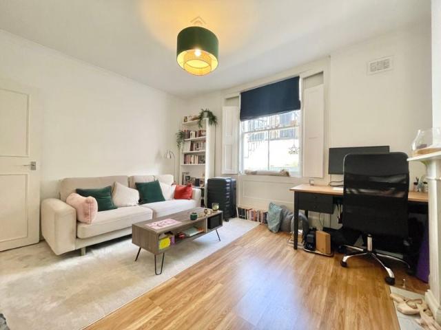Apartment at Warneford Street, Greater London