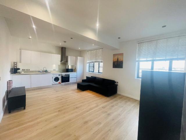 Apartment at Warple Way, Greater London