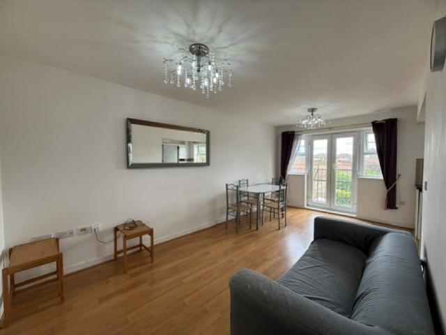 Apartment at Warren Way, Greater London