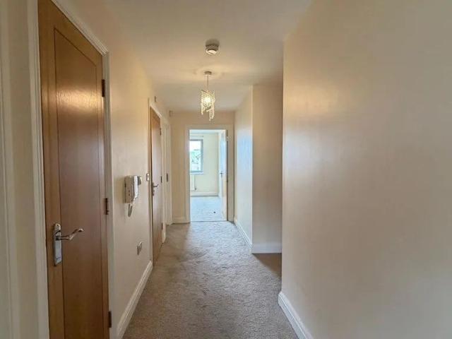 Apartment at Warrior Close, Greater London