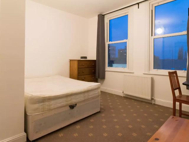 Apartment at Warwick Way, City of Westminster