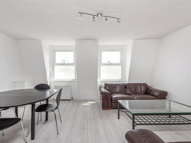 Apartment at Warwick Way, City of Westminster