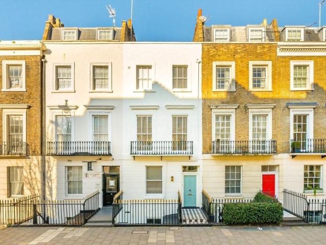 Apartment at Warwick Way, City of Westminster