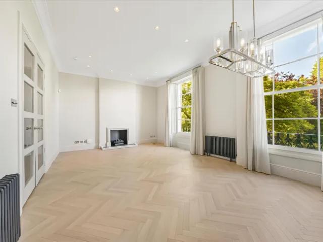 Apartment at Warwick Avenue, City of Westminster